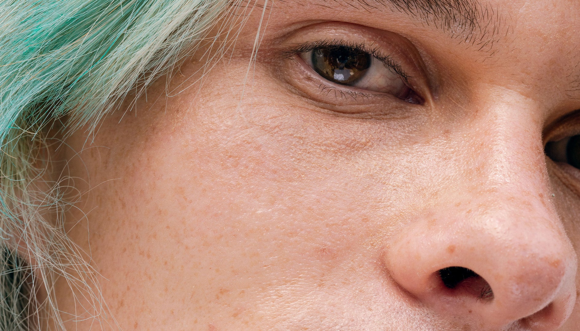 DEINDE's Sustainable Skincare: Nourish Your Skin Responsibly